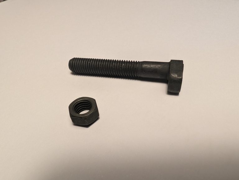 Hockey stick retaining bolts for driveshaft intermediate bearing ...